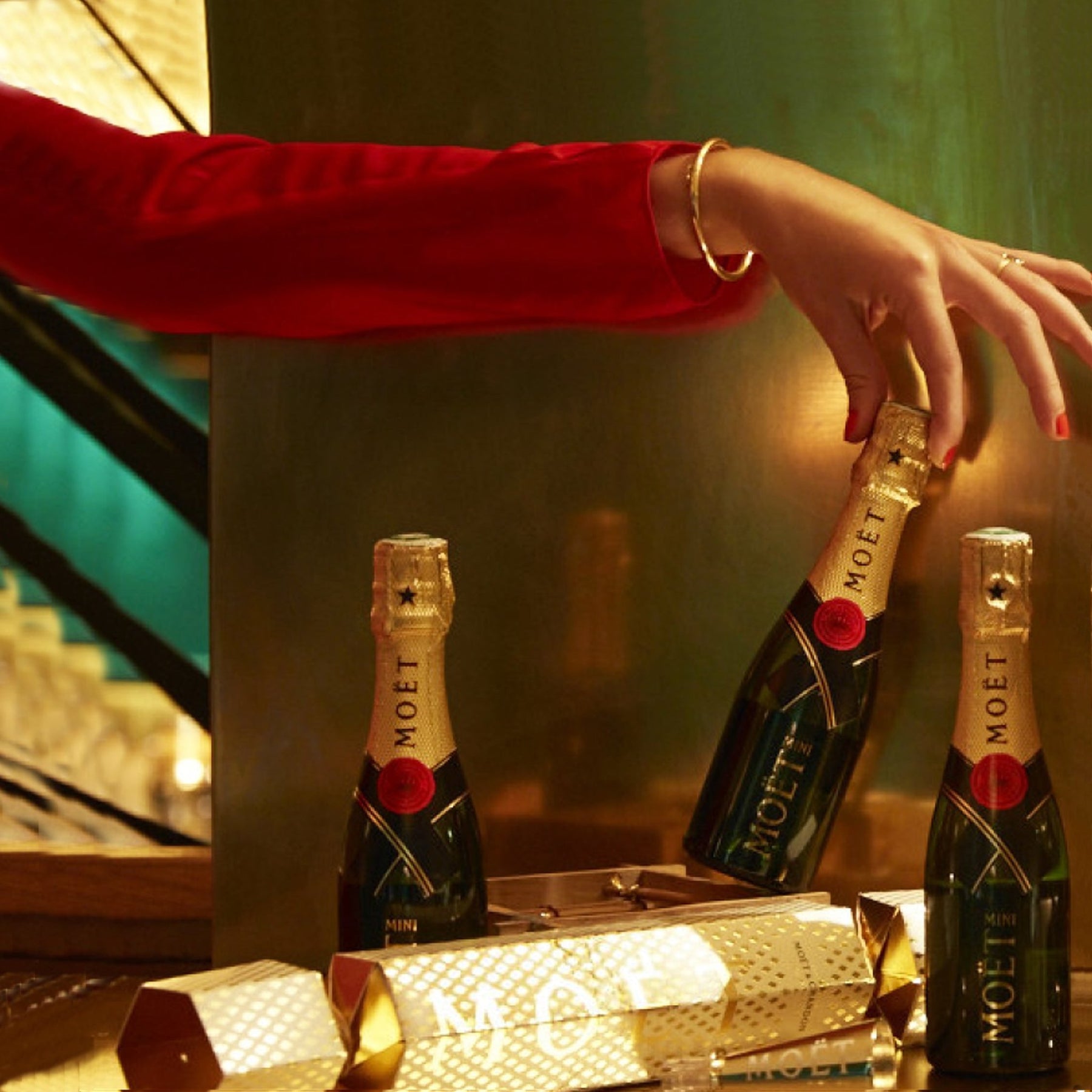 Moët & Chandon Impérial Mini Moët Champagne (200mL) – Secret Bottle